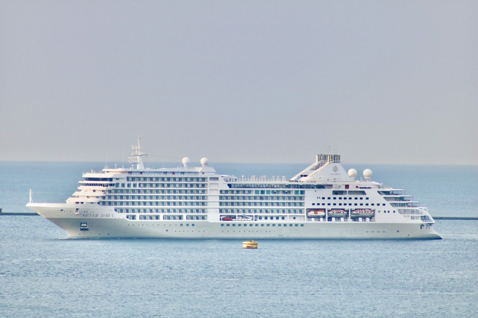 A RED CARPET FOR THE SILVER DAWN