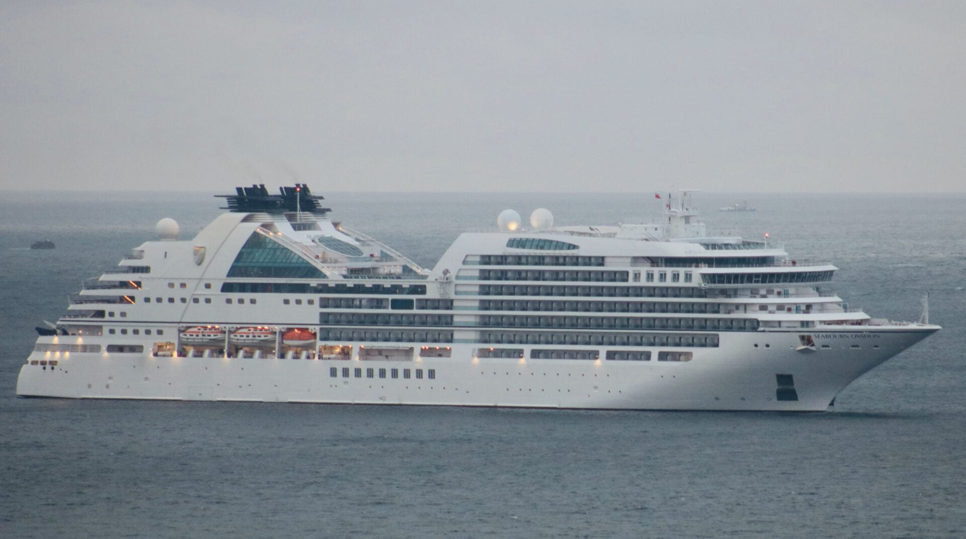 A PLYMOUTH ENCORE FOR THE SEABOURN OVATION
