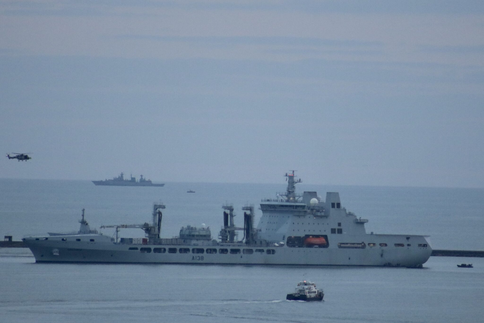 ROYAL MARINES PRACTICE BOARDING OPERATIONS IN THE SOUND