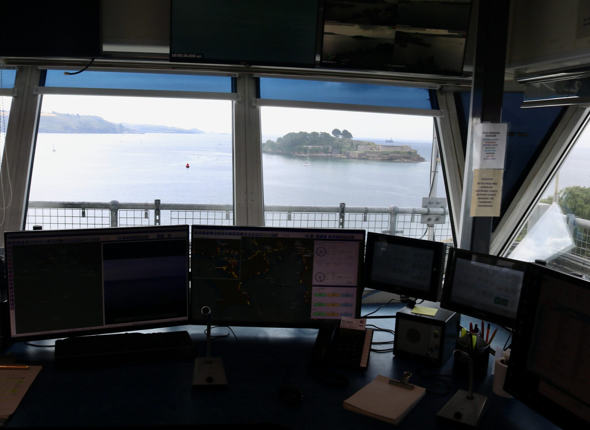 PLYMOUTH'S LOOKOUT PORTAL -THE LONGROOM